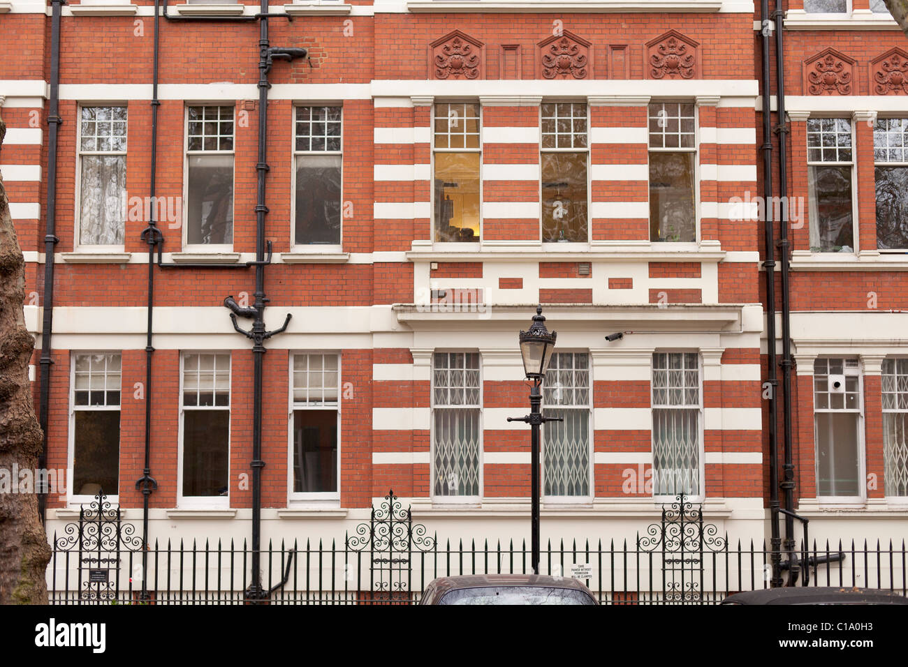 Edwardian Mansion Block Stock Photos & Edwardian Mansion Block Stock ...