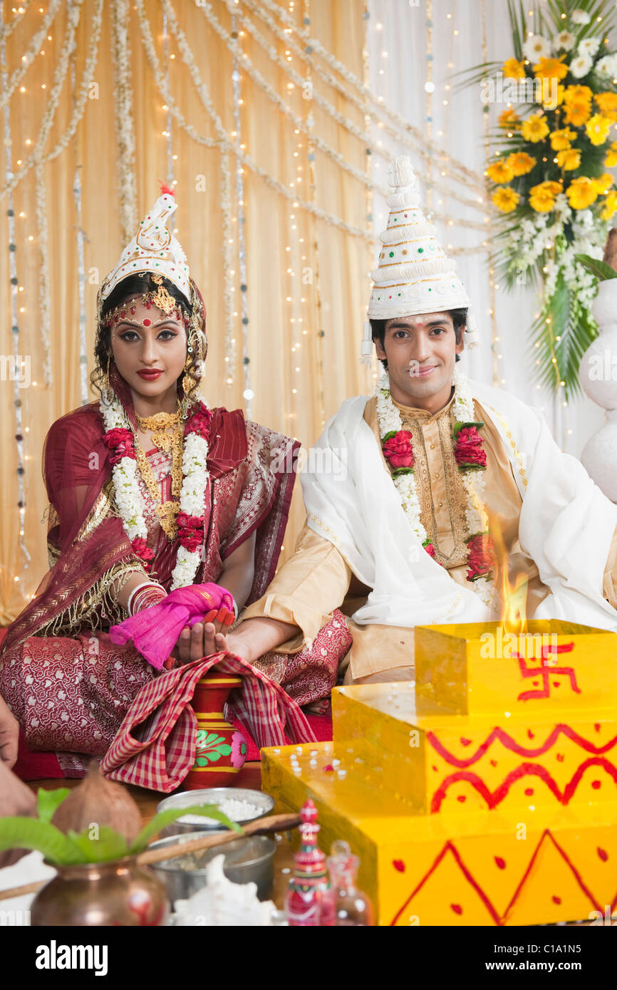 Indian hindu wedding ceremony kalash hi-res stock photography and ...