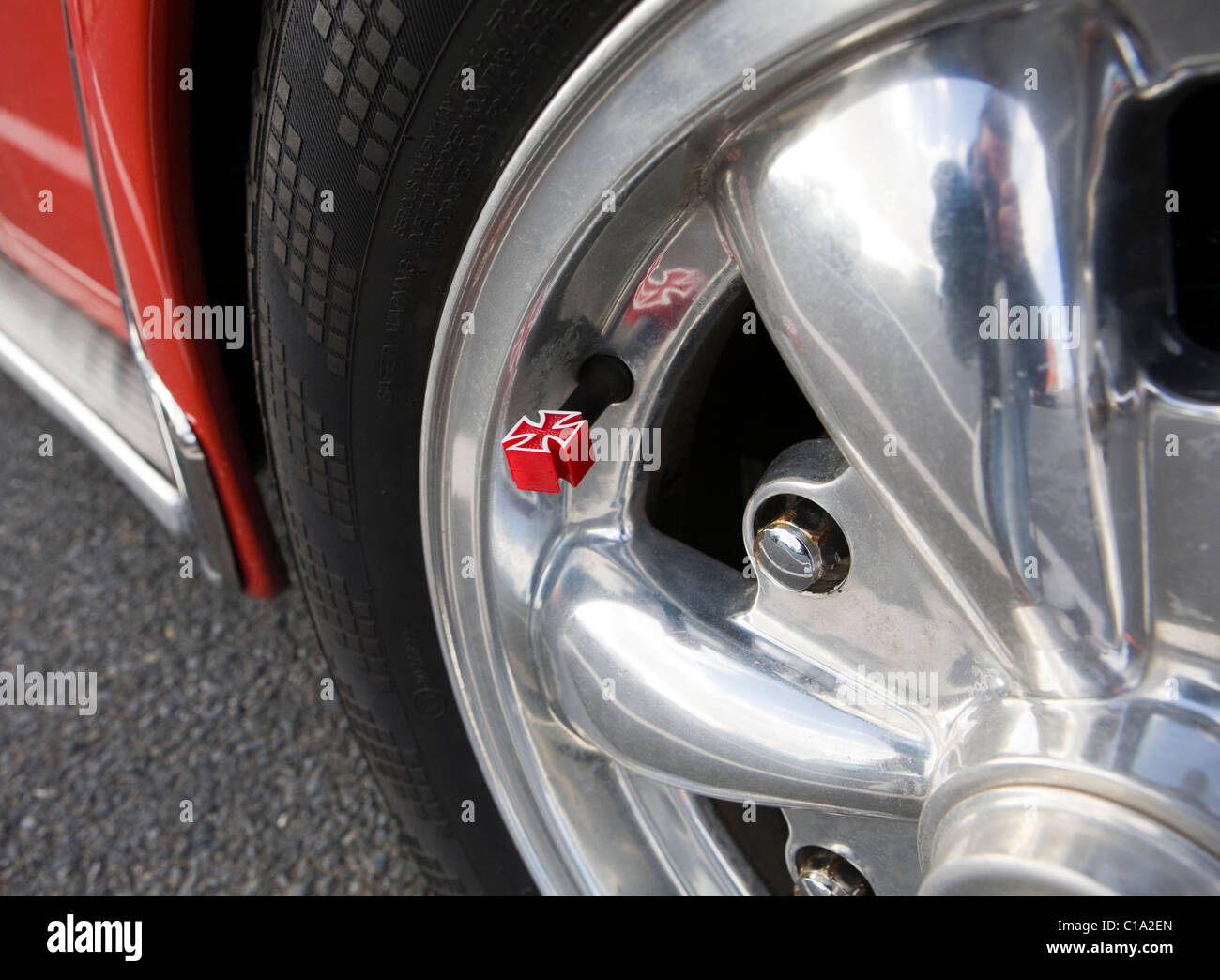 Volkswagen Wheel Close-up Vintage Vw Beetle Vehicles Old Volkswagen ...