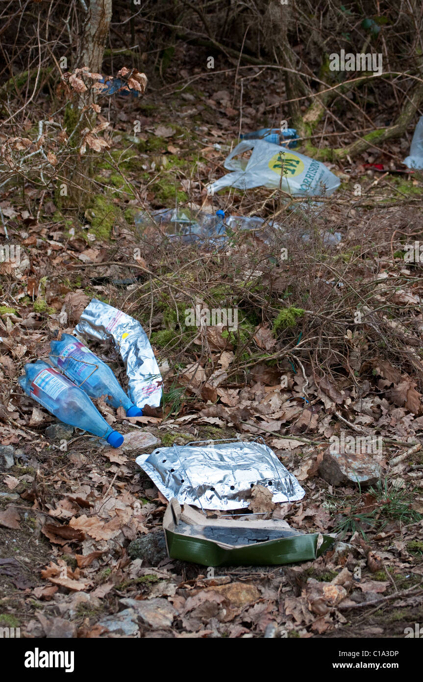 litter left after a picnic in the countryside, uk Stock Photo - Alamy