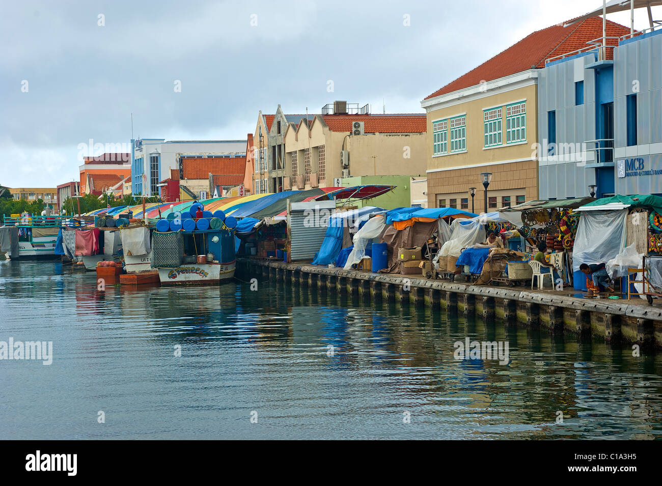 floating market in Willemstad Curacao in the Caribbean Stock Photo - Alamy