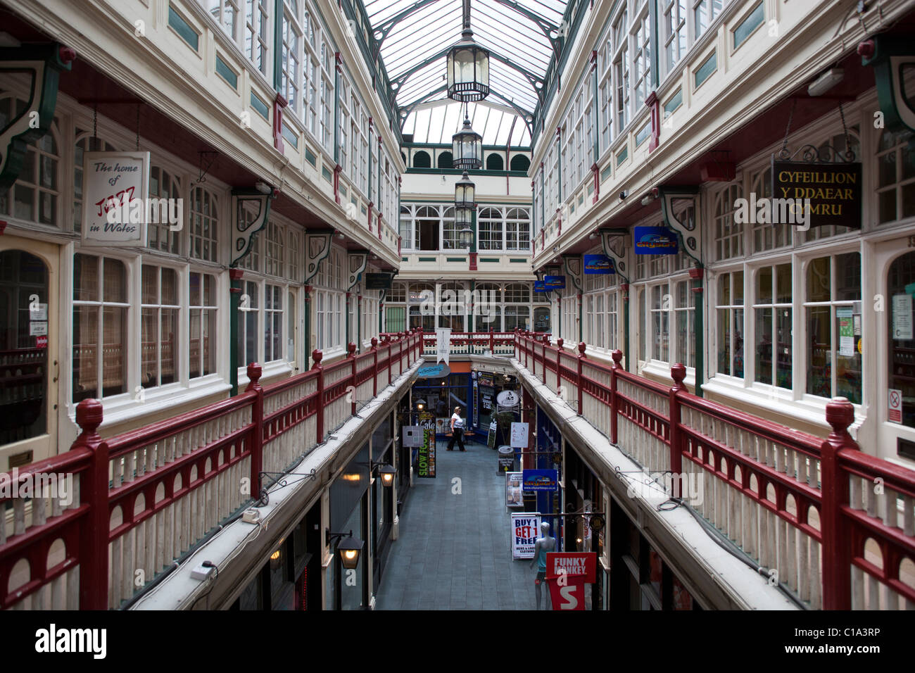Duke street arcade hi-res stock photography and images - Alamy