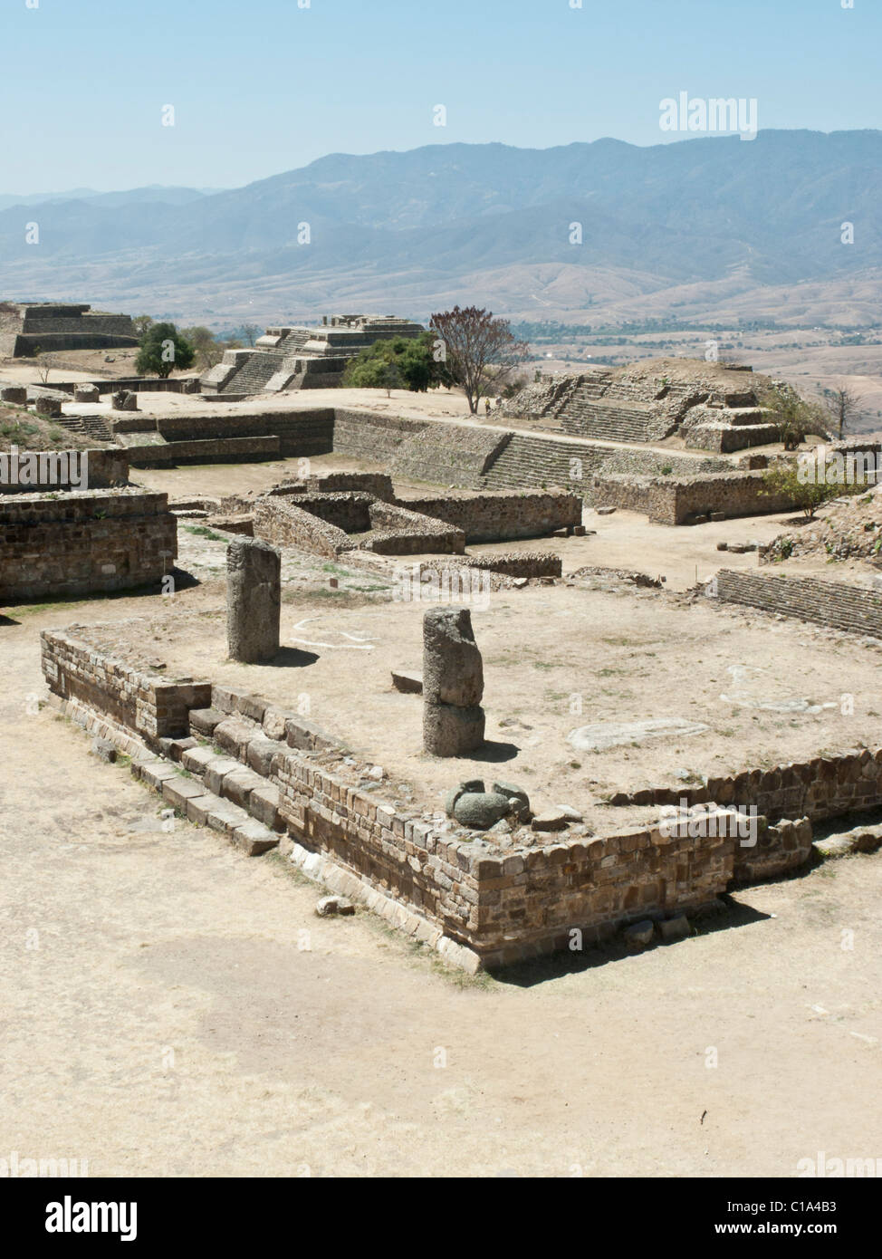 Platform temple hi-res stock photography and images - Alamy