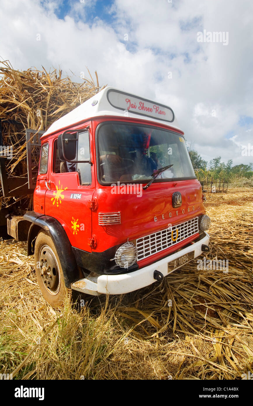 Classic british trucks hi-res stock photography and images - Alamy