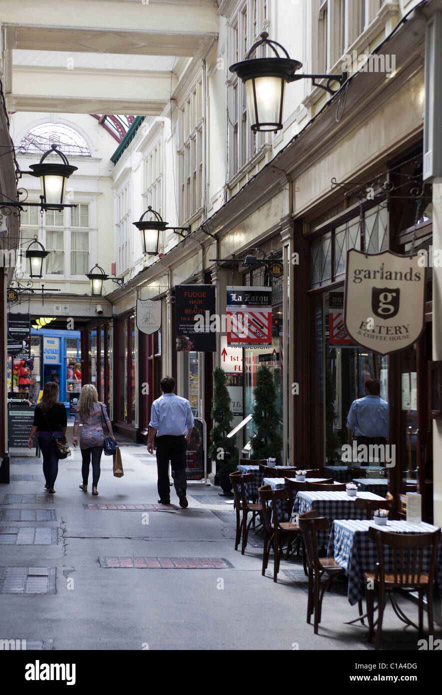 Duke street arcade cardiff hi-res stock photography and images - Alamy