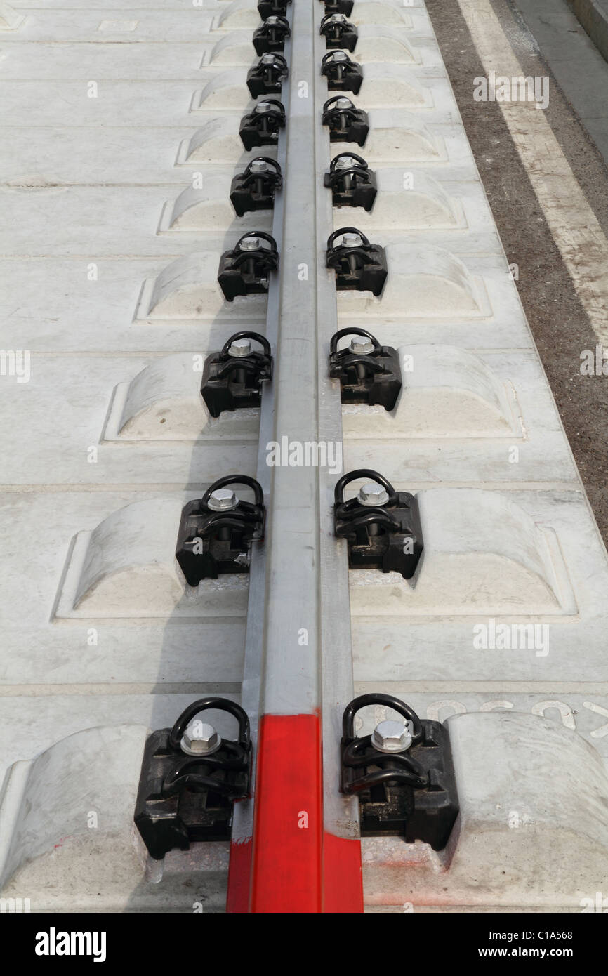 End of railroad track hi-res stock photography and images - Alamy