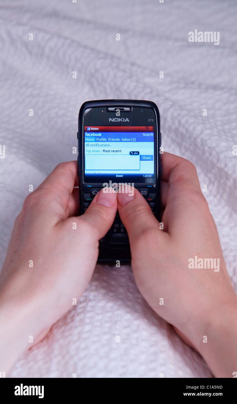 Mobile websites hi-res stock photography and images - Alamy