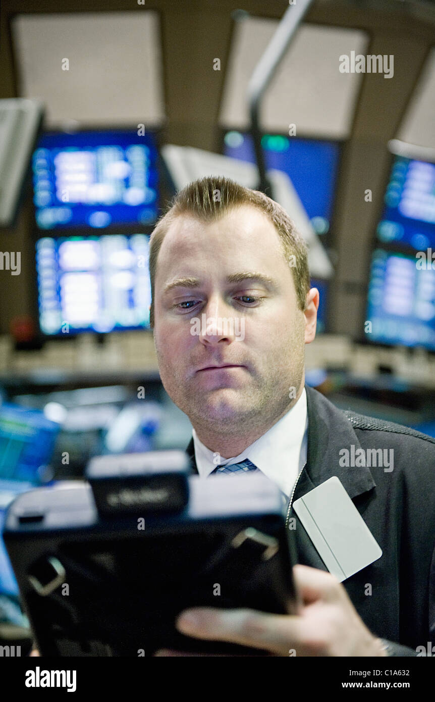 Stock trader hi-res stock photography and images - Alamy