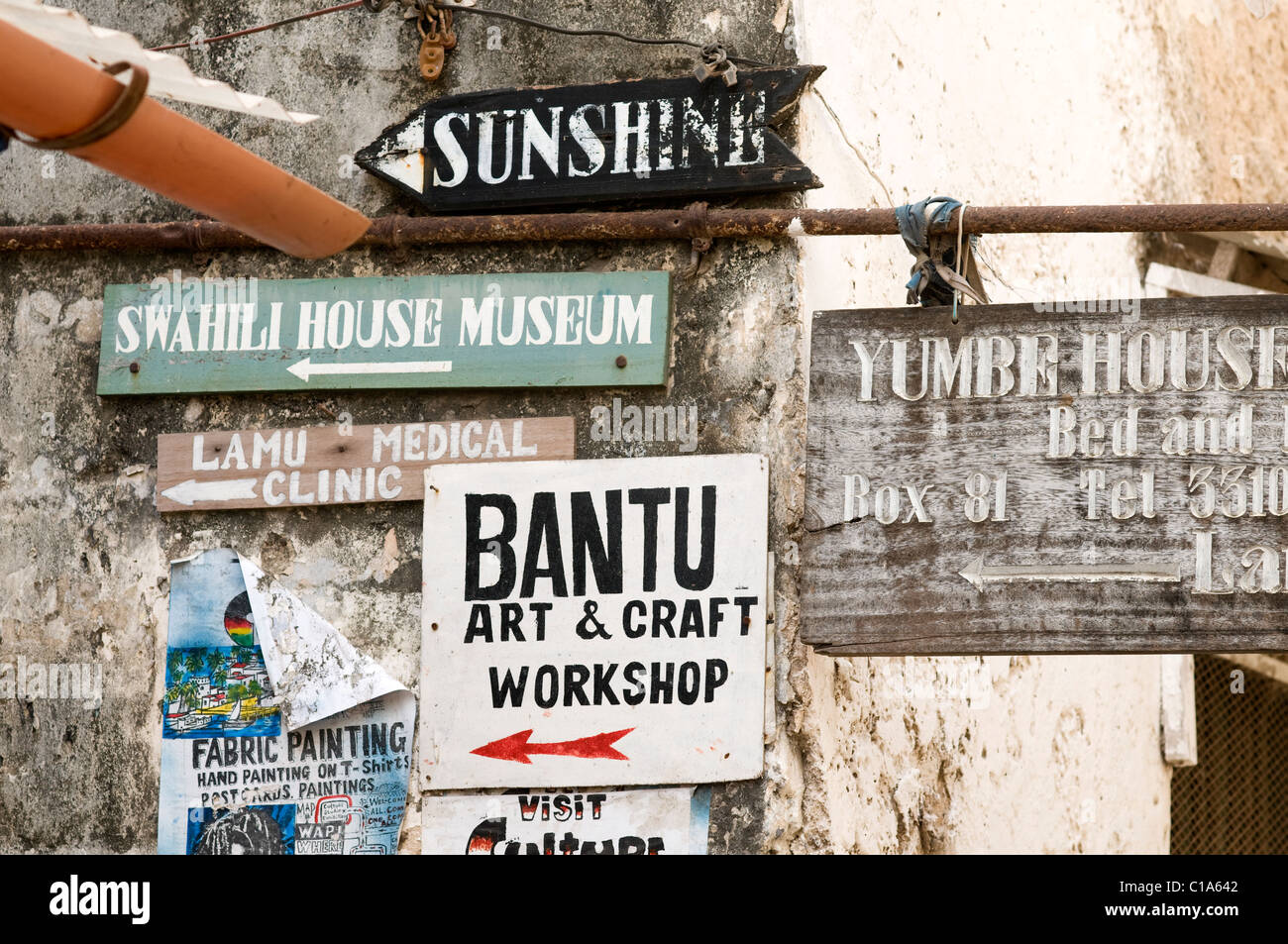 Stone road signs hi-res stock photography and images - Alamy