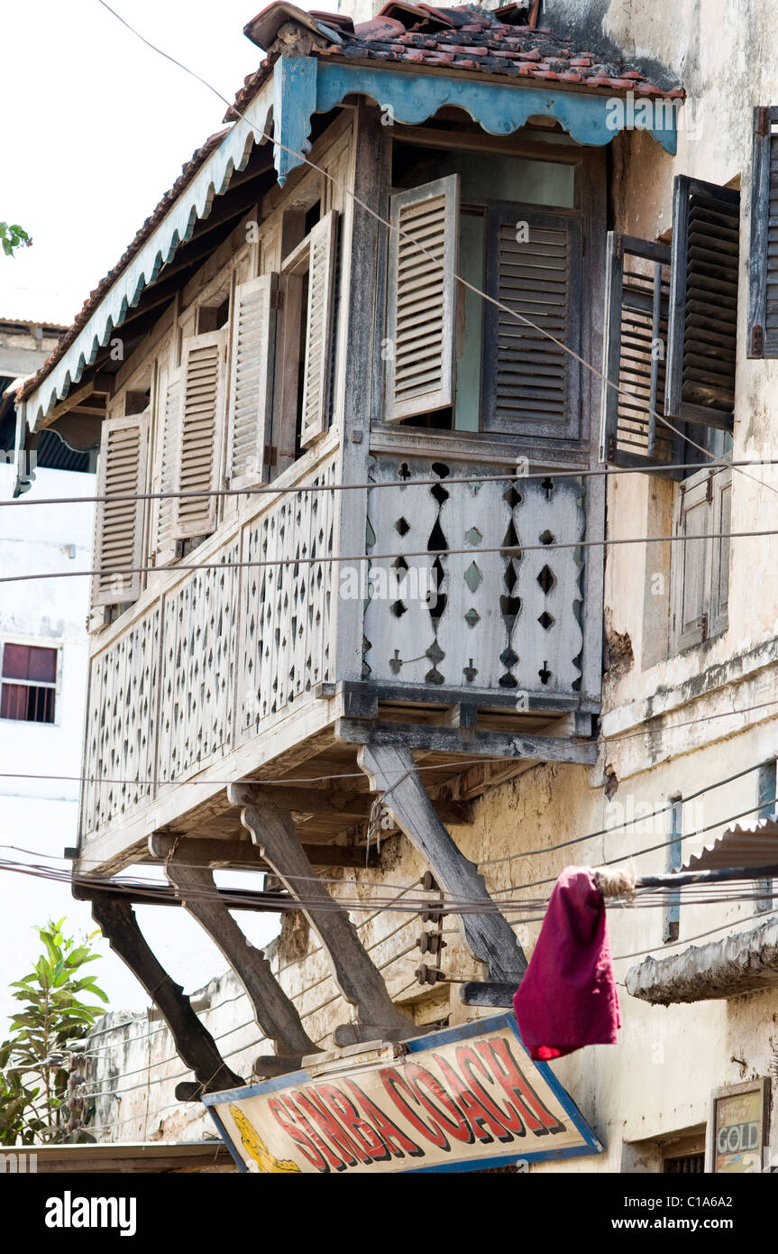 House balcony, Old Stone Town, Lamu, Kenya Stock Photo - Alamy