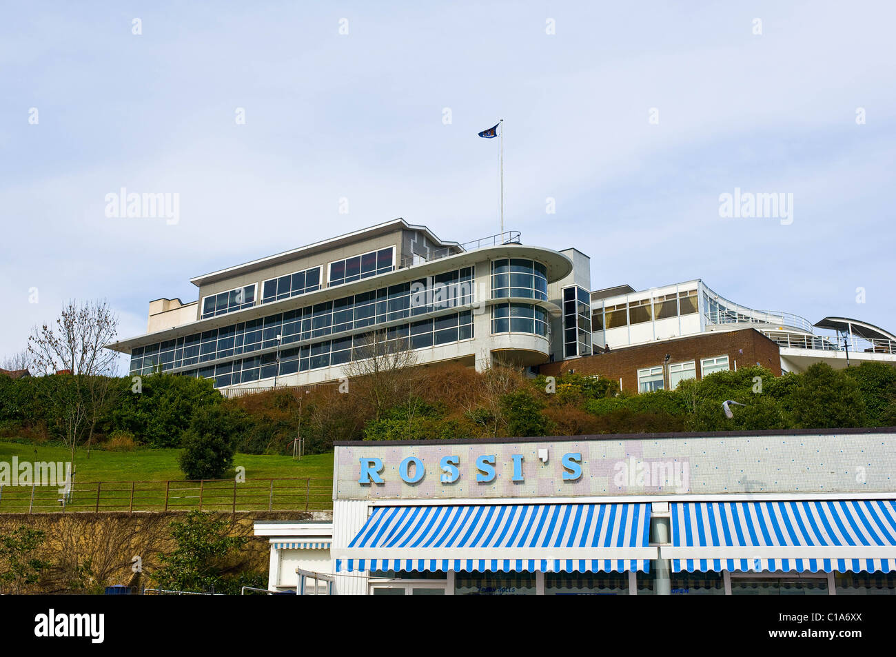 Southend cliffs pavilion hi-res stock photography and images - Alamy