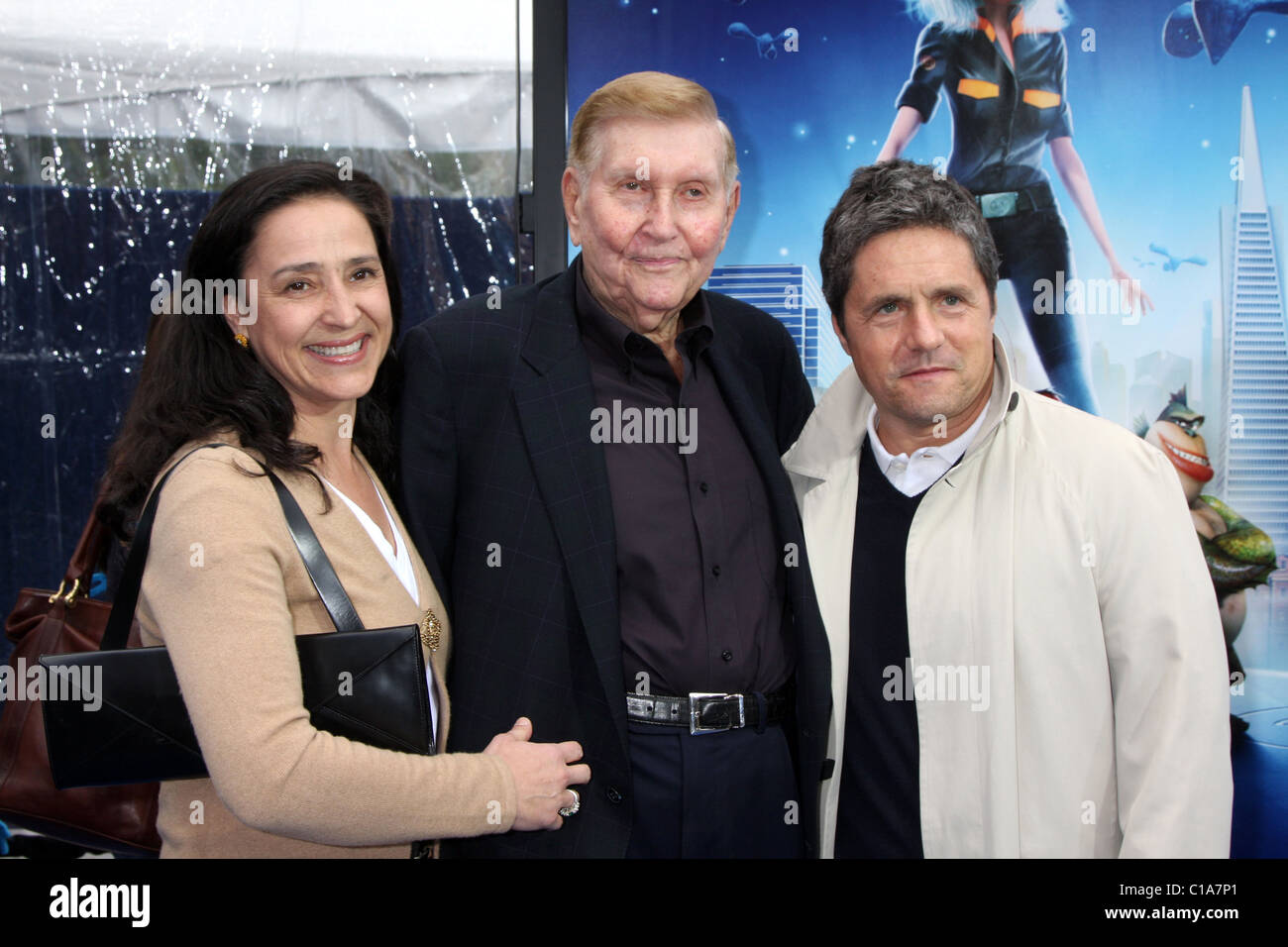 Sumner Redstone with his wife, and Brad Grey Los Angeles premiere ...