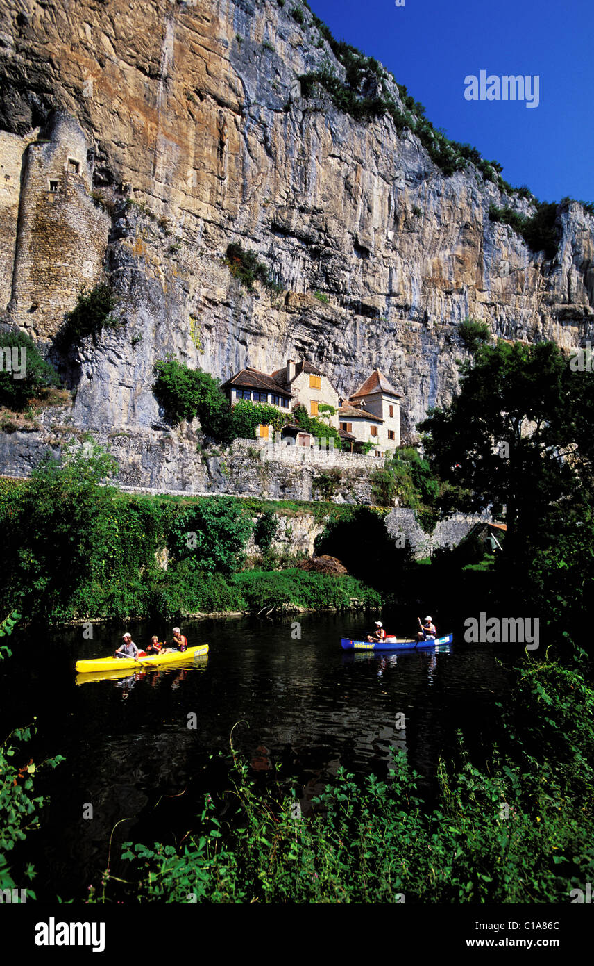 Cele valley river by canoe hi-res stock photography and images - Alamy