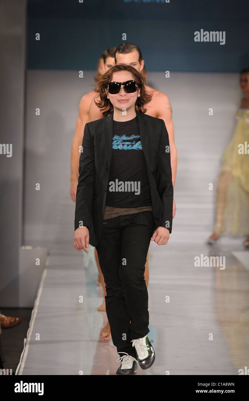 Michael Cinco Miami Fashion Week - International Emerging east Designer ...