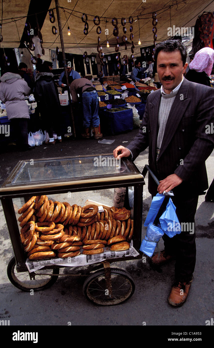 Turkey, Istanbul area, Etier, round bread seller Stock Photo - Alamy