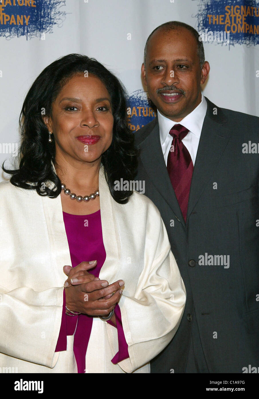 Phylicia Rashad and Ruben Santiago-Hudson The 2009 Signature Theatre ...