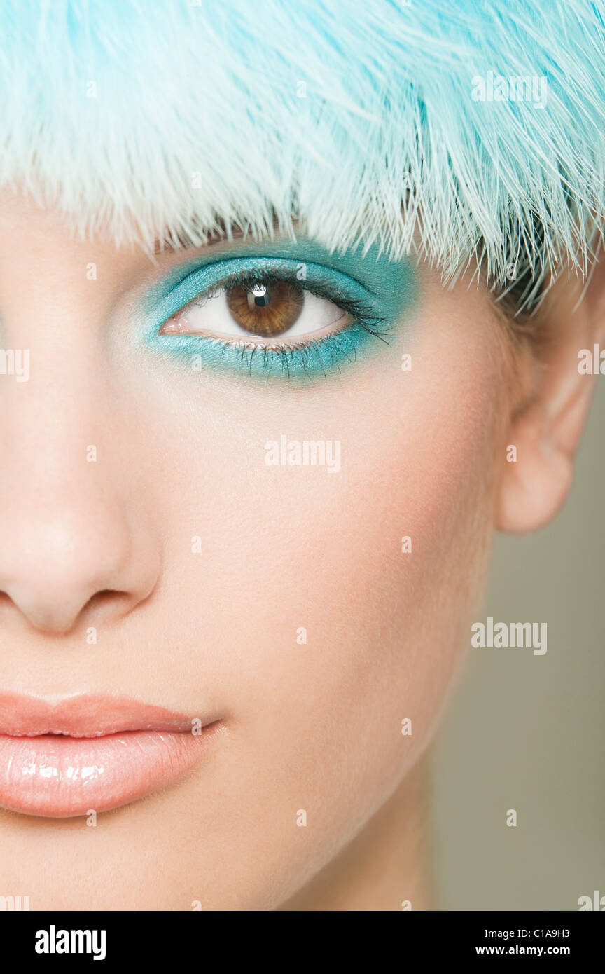 Turquoise eyeshadow hi-res stock photography and images - Alamy