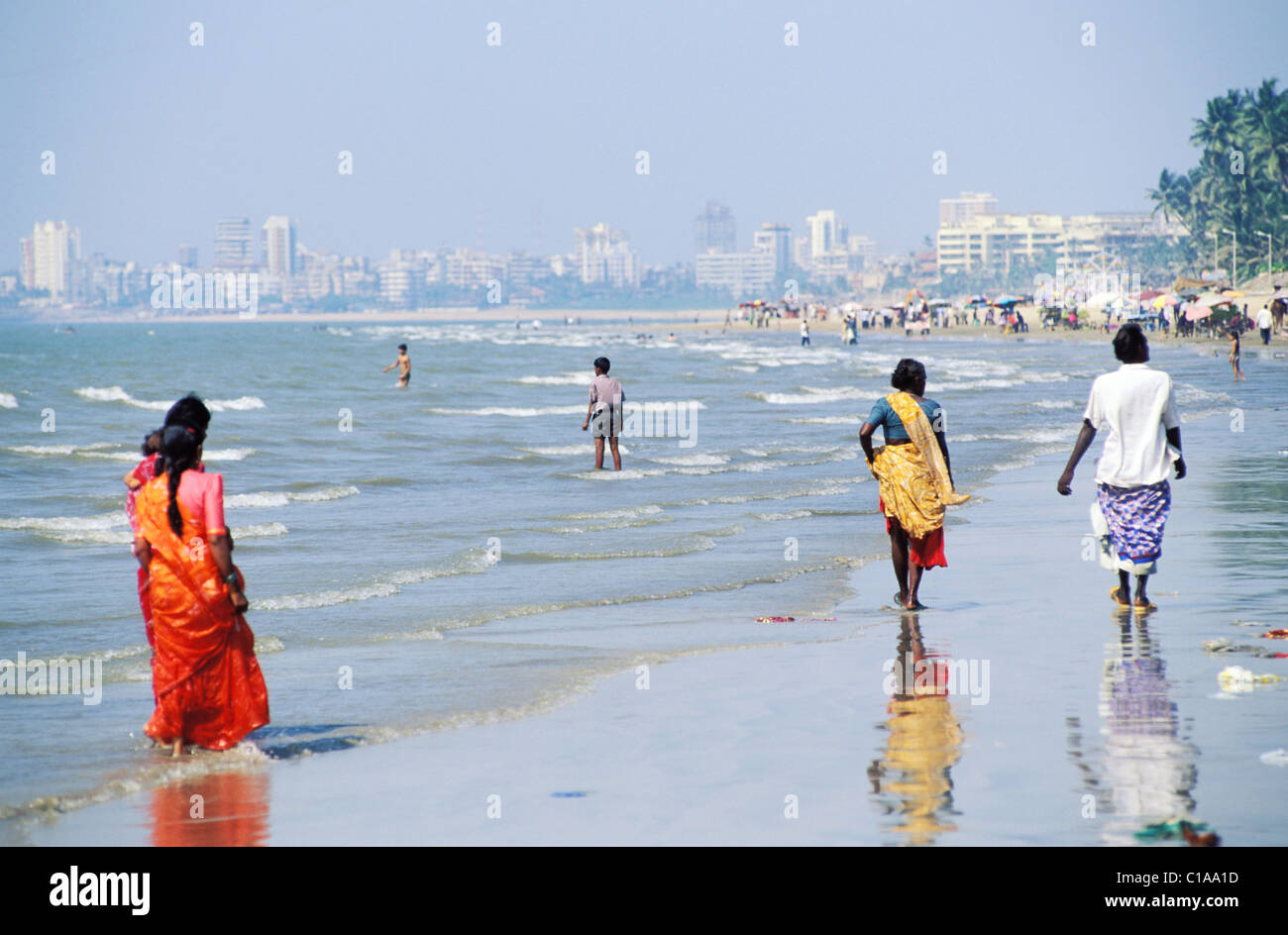 India, state of Maharashtra, Bombay (Mumbai) most popular beach in ...