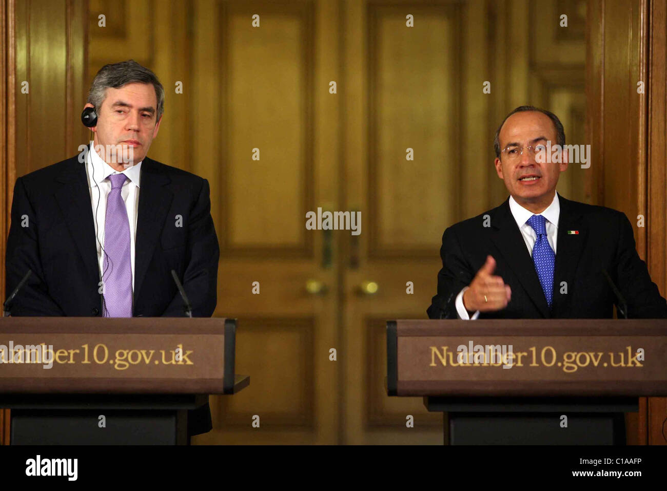 Visiting President of Mexico Felipe Calderon at a joint press ...