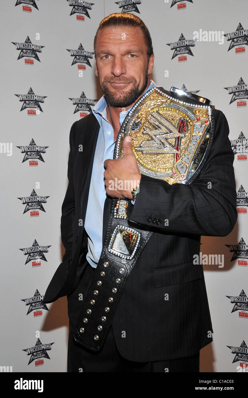 Triple h the rock hi-res stock photography and images - Alamy