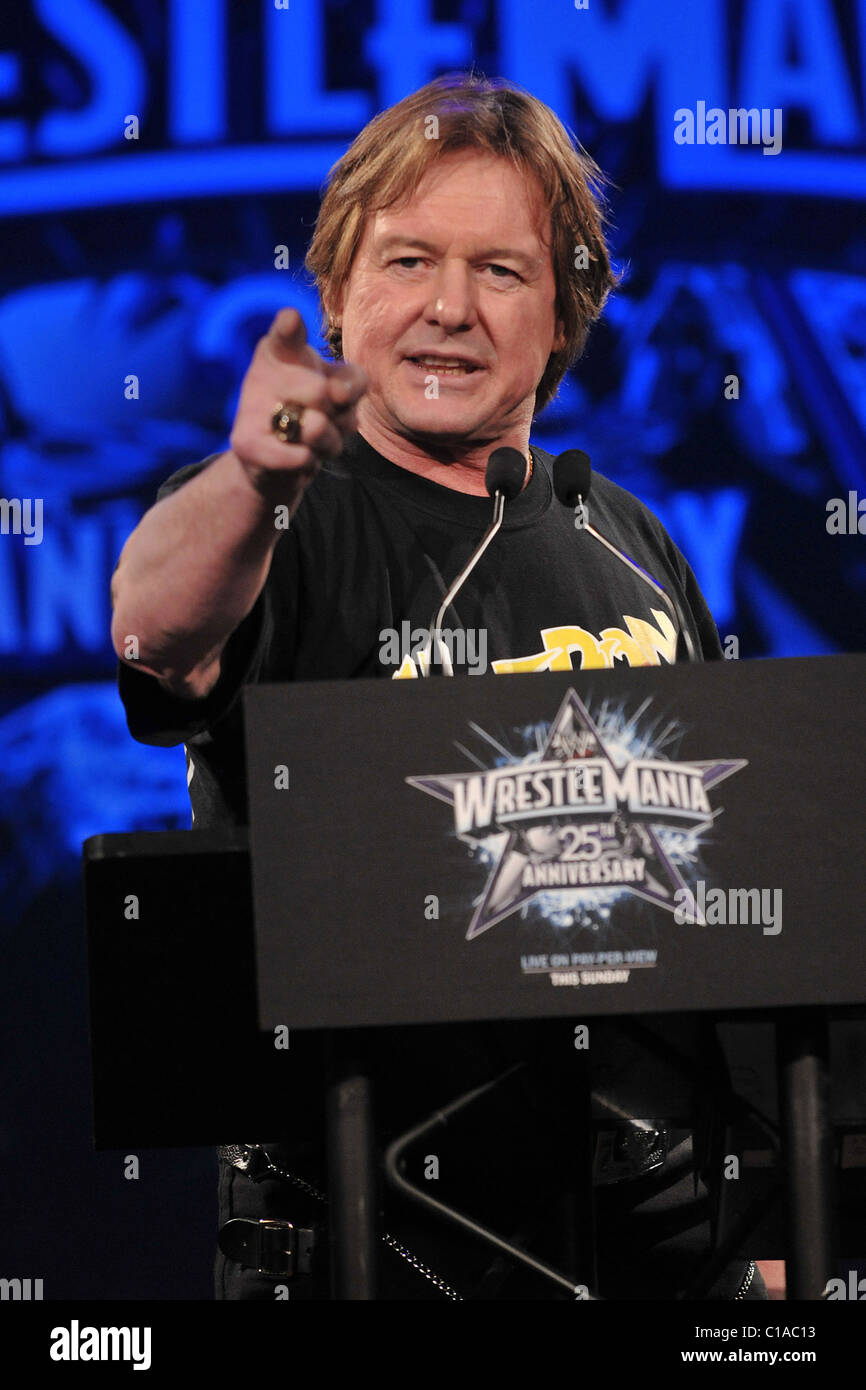 Rowdy roddy piper hi-res stock photography and images - Alamy