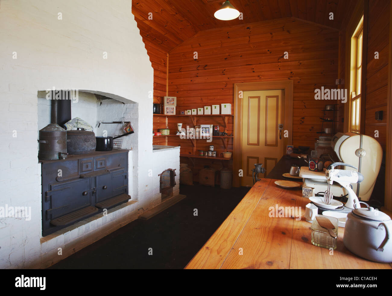 Barracks kitchen hi-res stock photography and images - Alamy