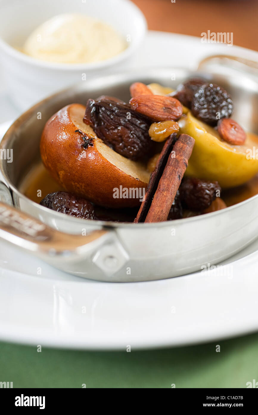 Apple, raisin and cinnamon desert Stock Photo - Alamy