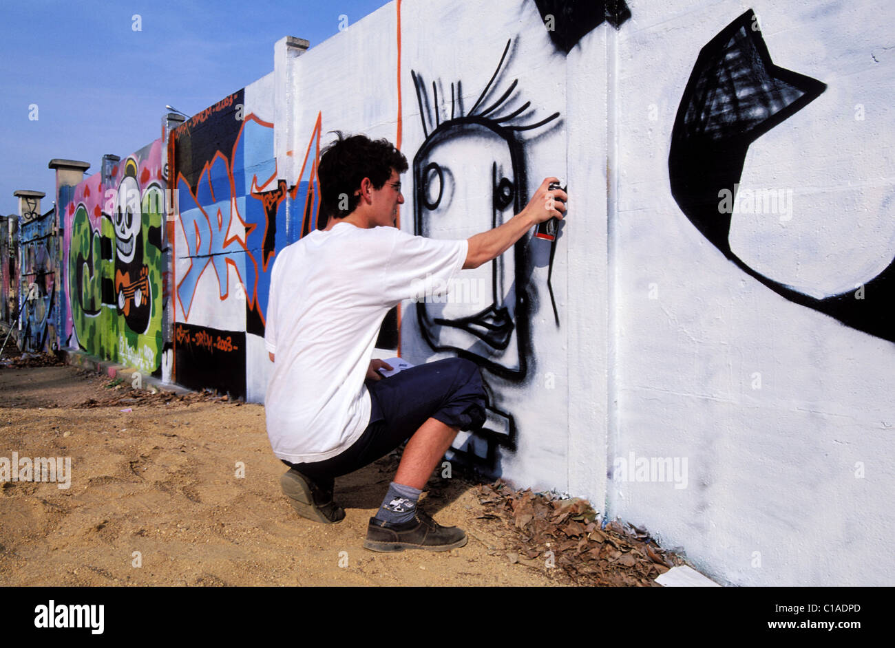 Graffiti on walls hi-res stock photography and images - Alamy