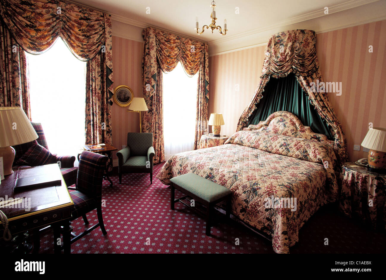 Shelbourne dublin interior hi-res stock photography and images - Alamy