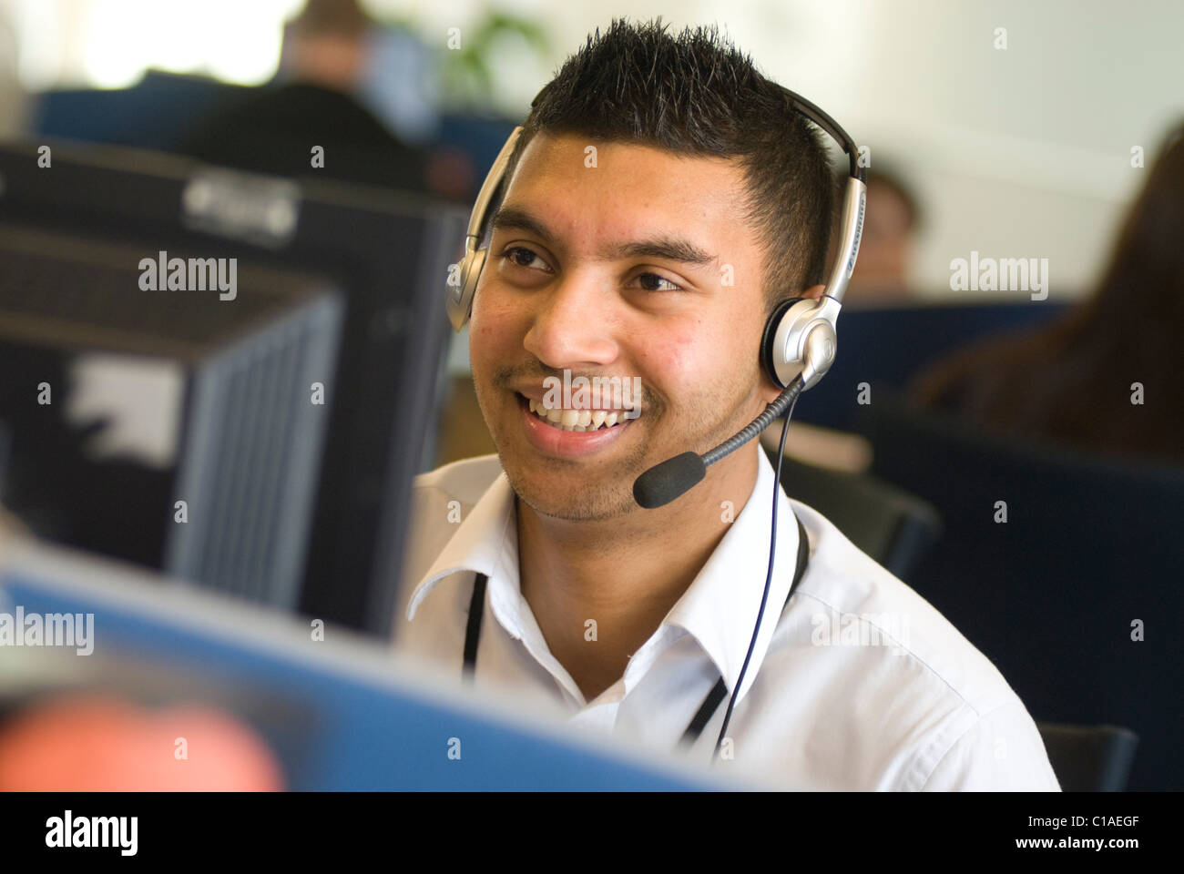 Call centre uk hi-res stock photography and images - Alamy