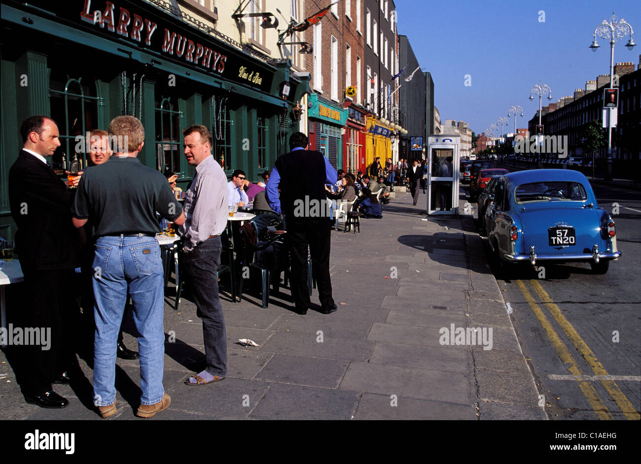 Baggot street car hi-res stock photography and images - Alamy