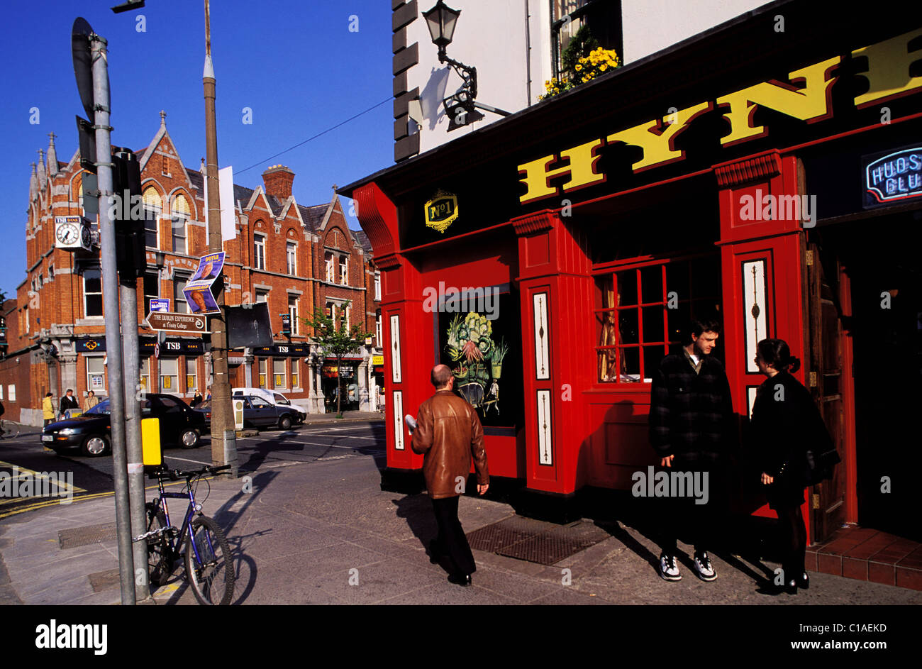 Pub Oclock High Resolution Stock Photography and Images - Alamy