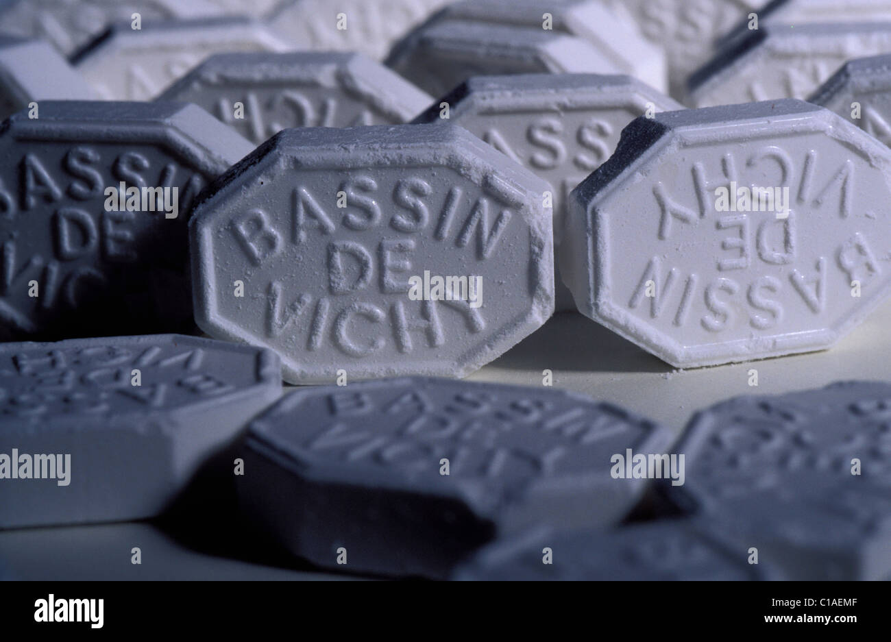 Lozenges hi-res stock photography and images - Alamy