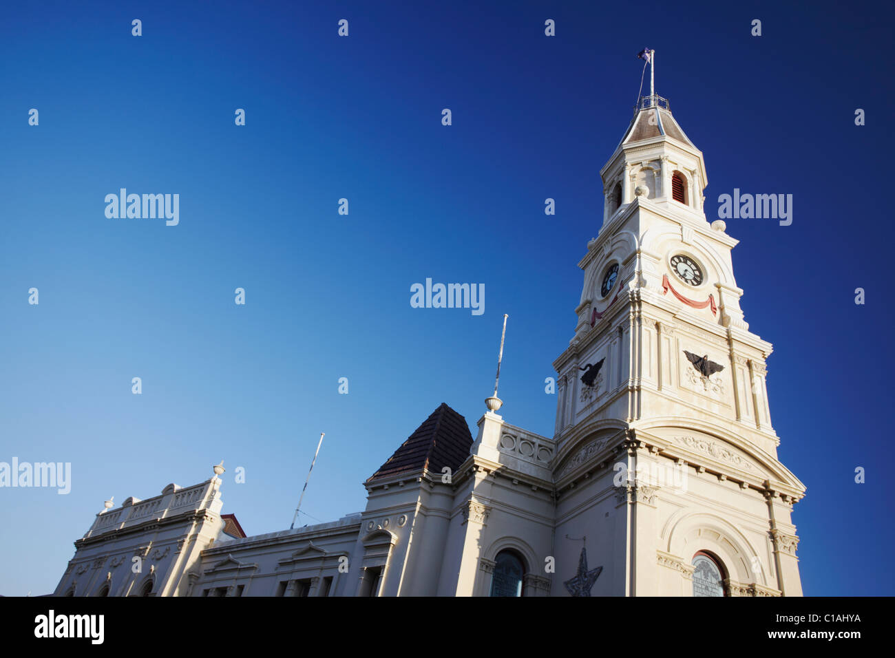 Kings square hi-res stock photography and images - Alamy