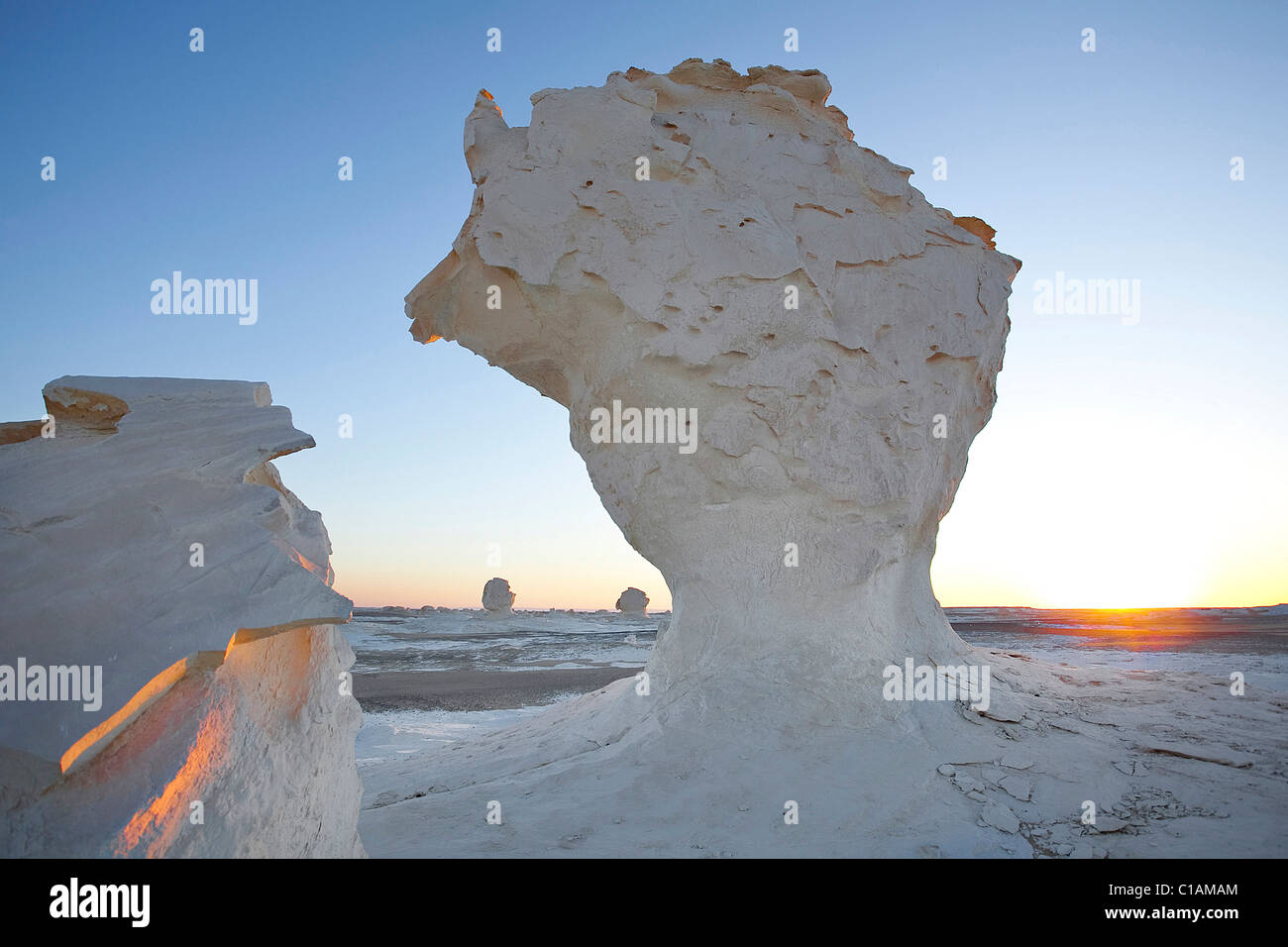 White desert, Farafra, Egypt , North Africa Stock Photo - Alamy