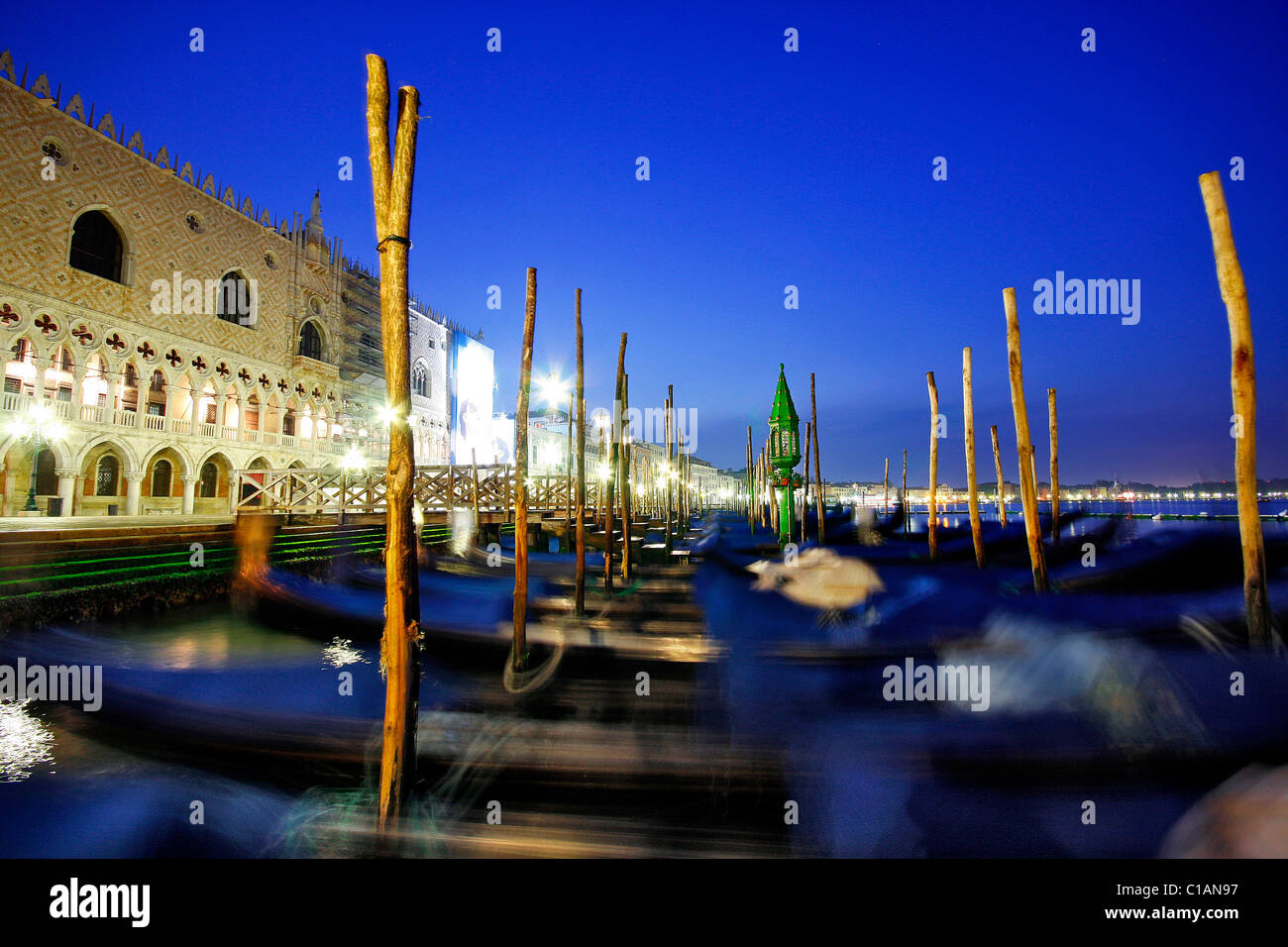 Italy night view hi-res stock photography and images - Alamy