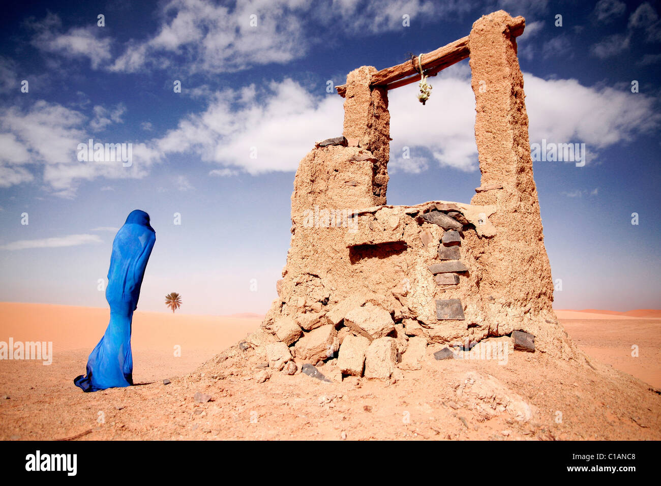 Water well, Sahara Desert, Morocco, North Africa Stock Photo - Alamy