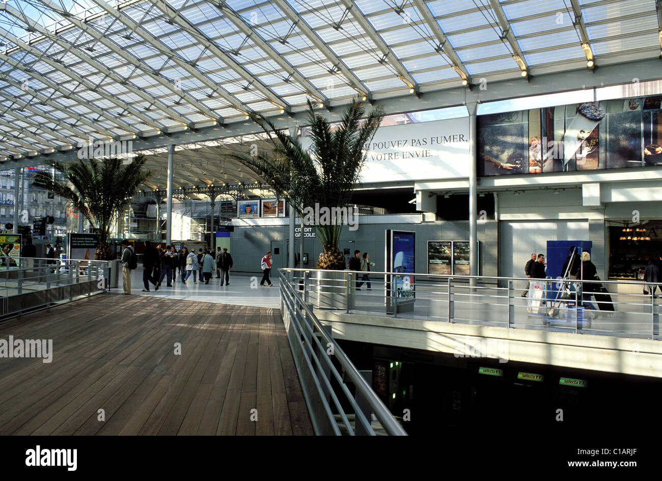 France, Paris, new glass roof of the Gare du Nord train station Stock ...