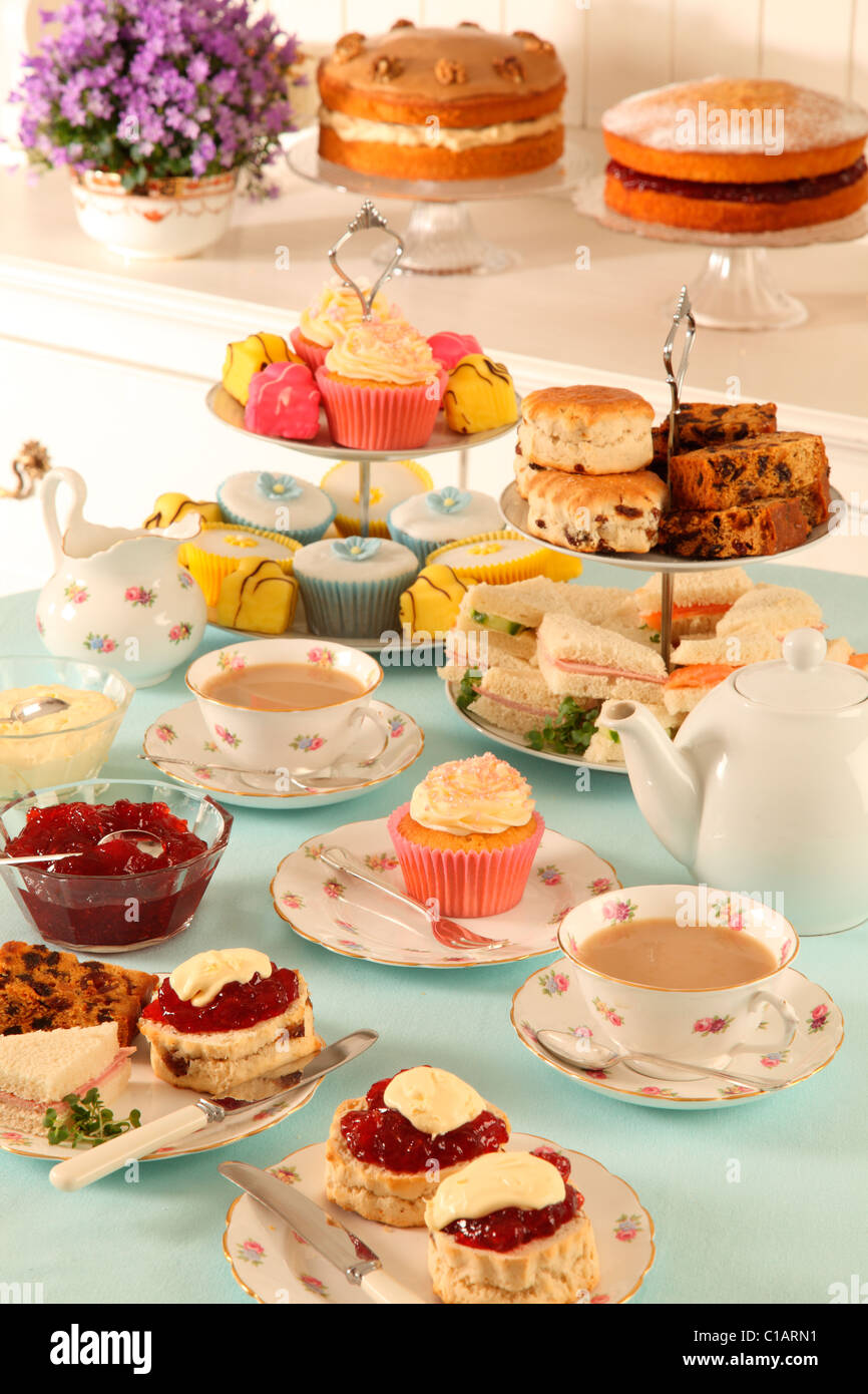 Traditional afternoon tea hi-res stock photography and images - Alamy