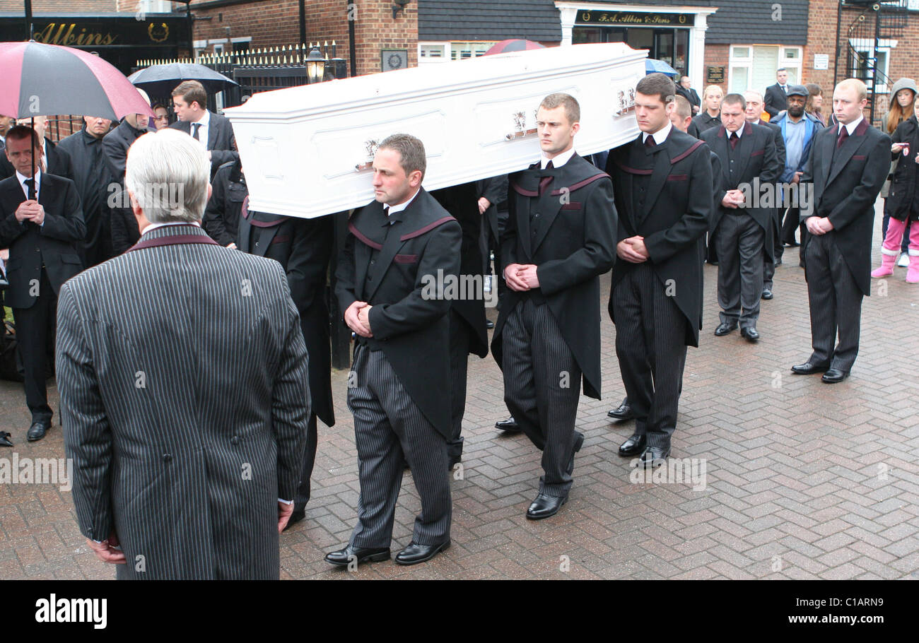 Pall bearers carry the coffin The funeral of Jade Goody London, England ...
