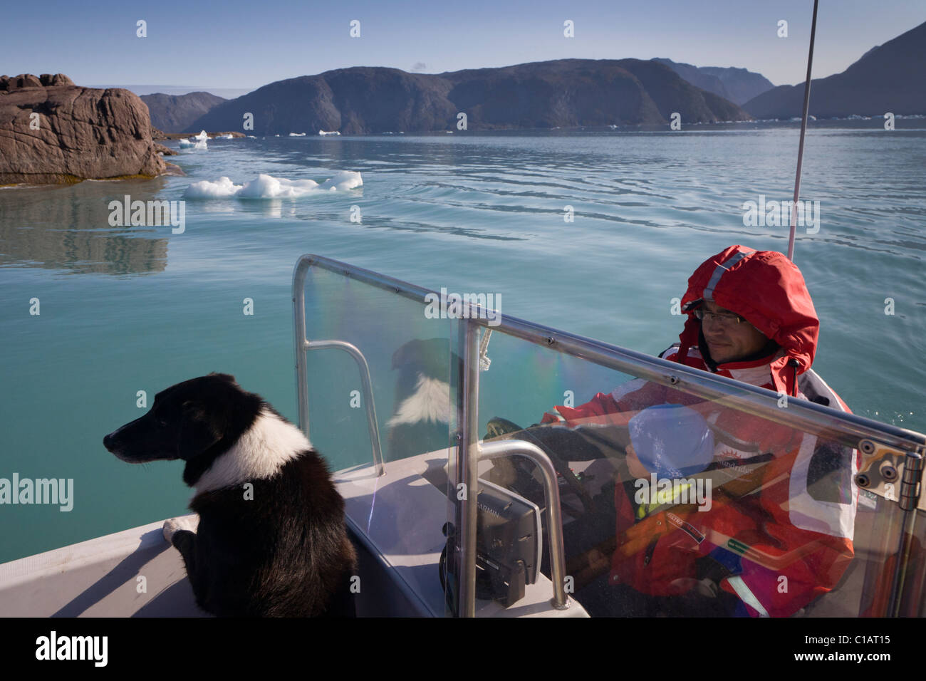 Eskimo inuit father and son hi-res stock photography and images - Alamy