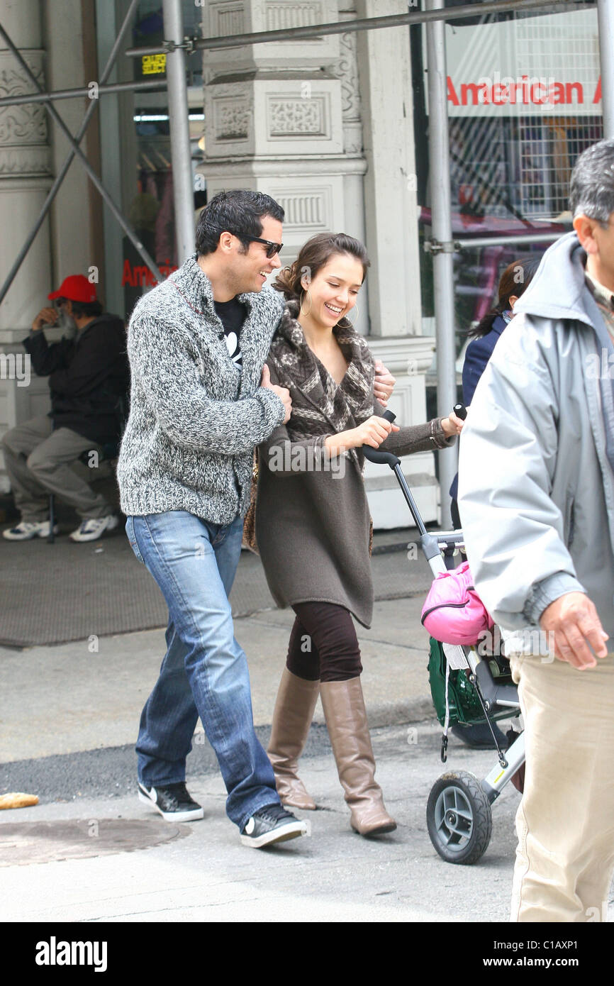 Jessica Alba spotted with her husband, Cash Warren, pushing a stroller ...