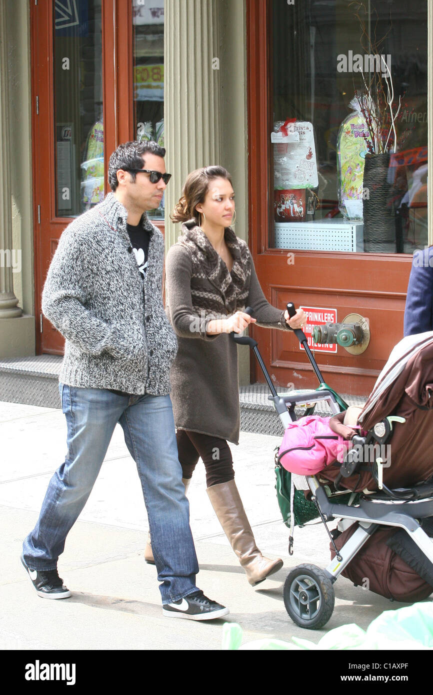 Jessica Alba spotted with her husband, Cash Warren, pushing a stroller ...