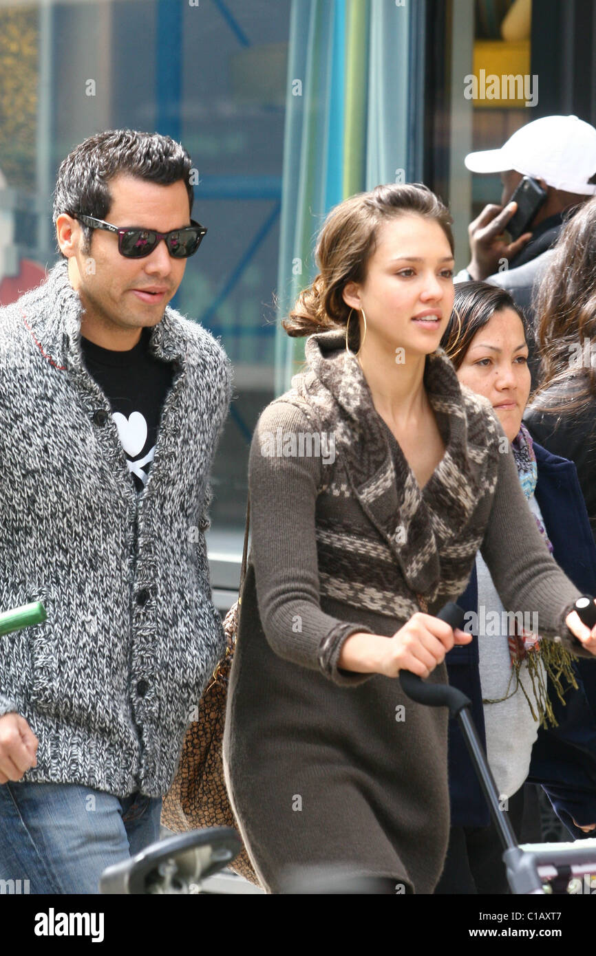 Jessica Alba spotted with her husband, Cash Warren, pushing a stroller ...