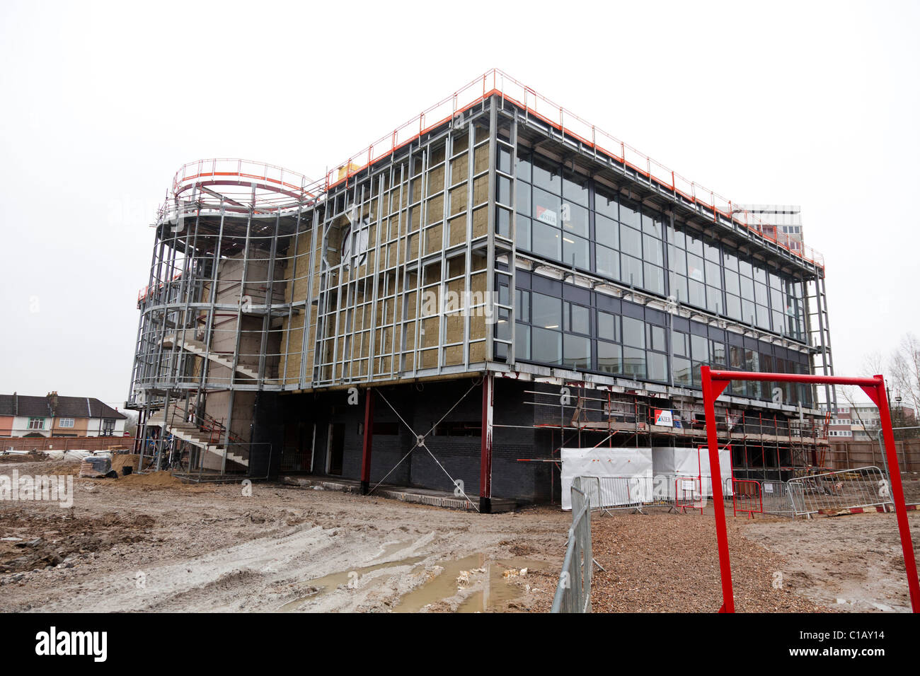 Commercial building construction hi-res stock photography and images ...