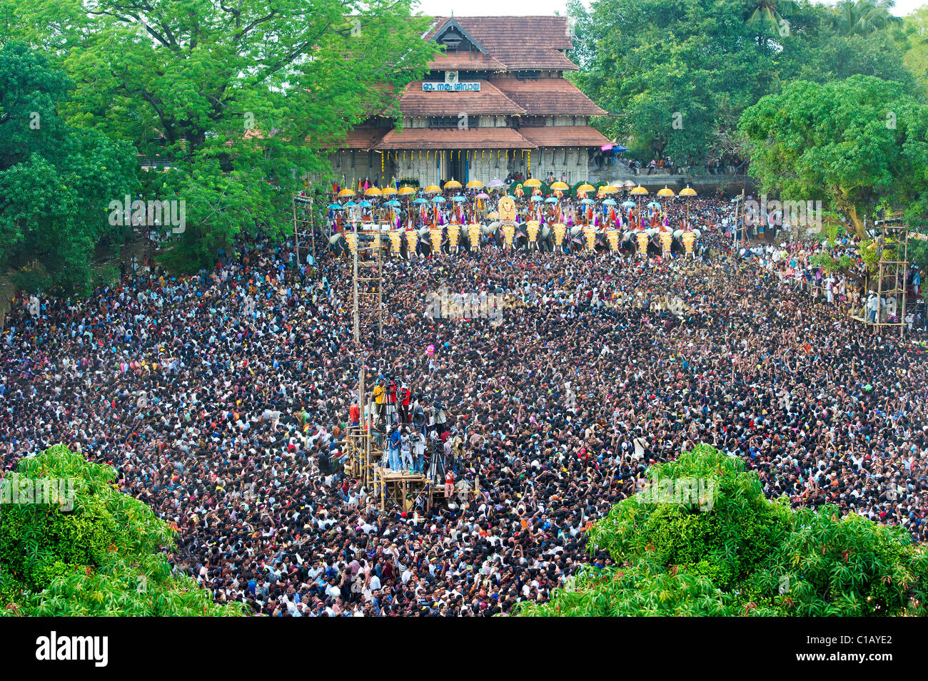 Kudamattam competition, Thrissur Pooram festival, Thrissur, Kerala ...