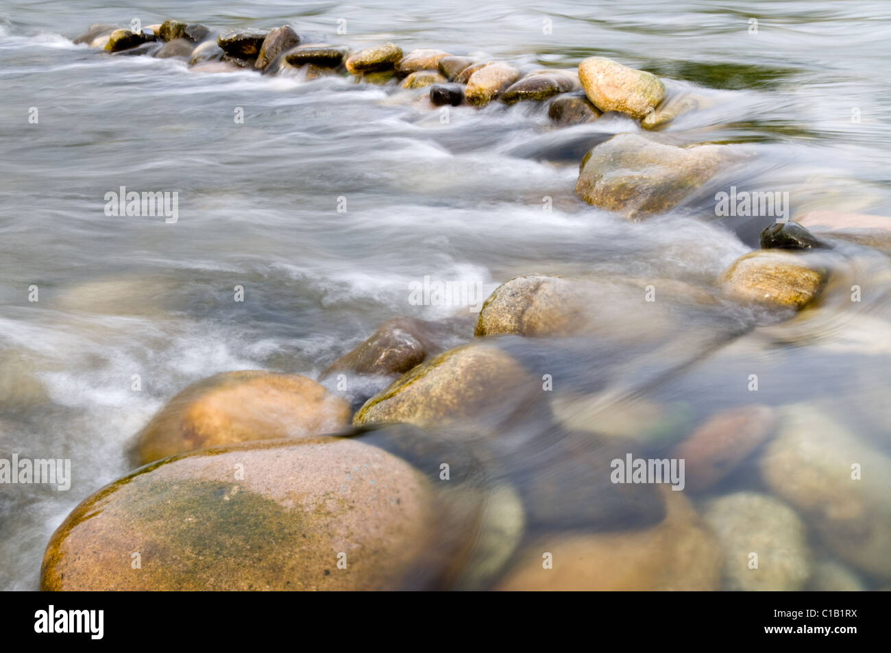 Water flowing over limestone hi-res stock photography and images - Alamy