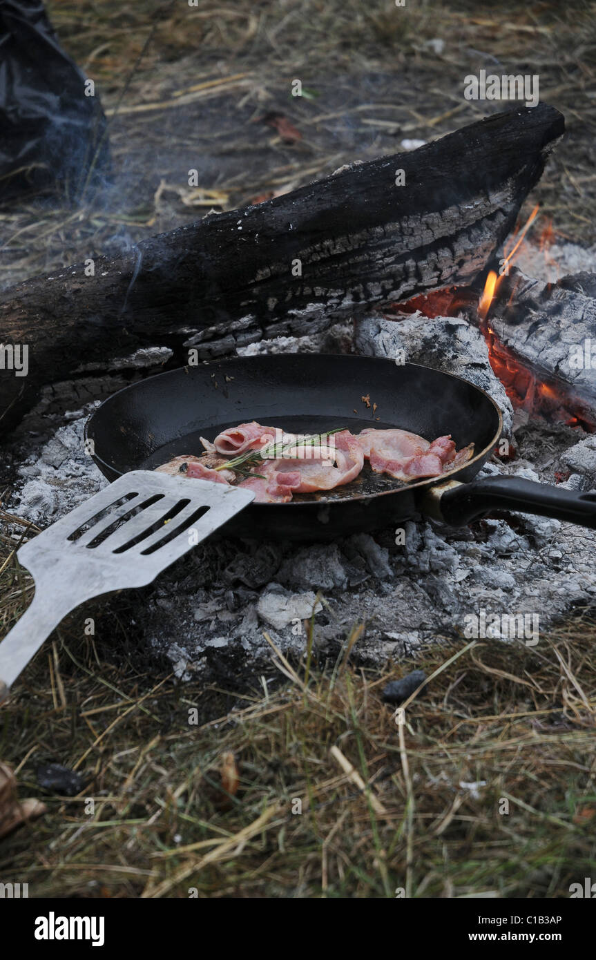 Open flame cooking hi-res stock photography and images - Alamy