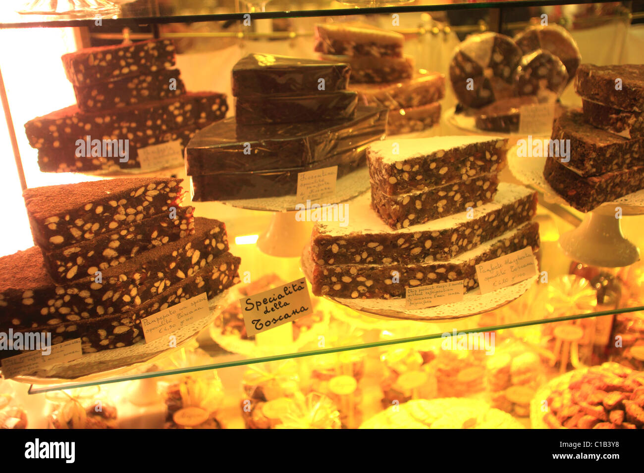 Typical xmas cake hi-res stock photography and images - Alamy