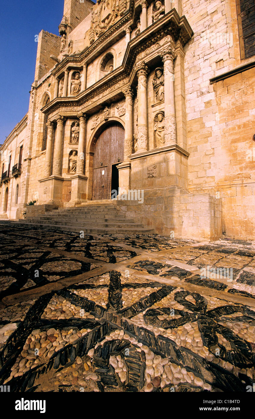 Spain, Catalonia, Montblanc, Santa Maria church pebble square Stock ...